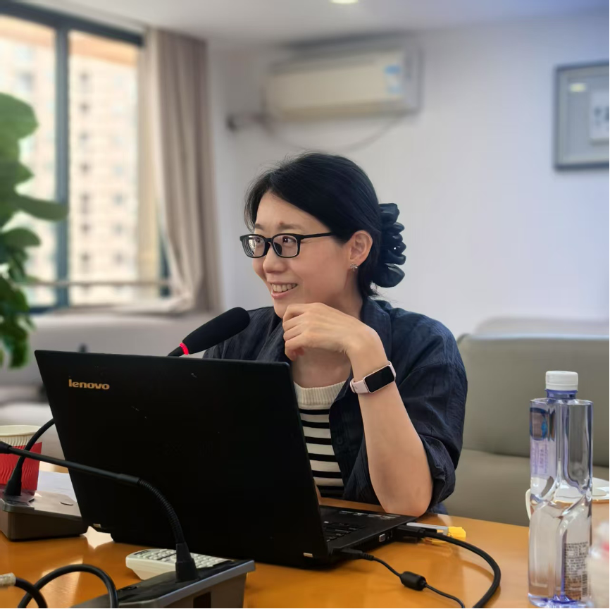 新闻所40周年系列活动第四期——吴小坤老师作《基于计算方法的社会心态挖掘》讲座